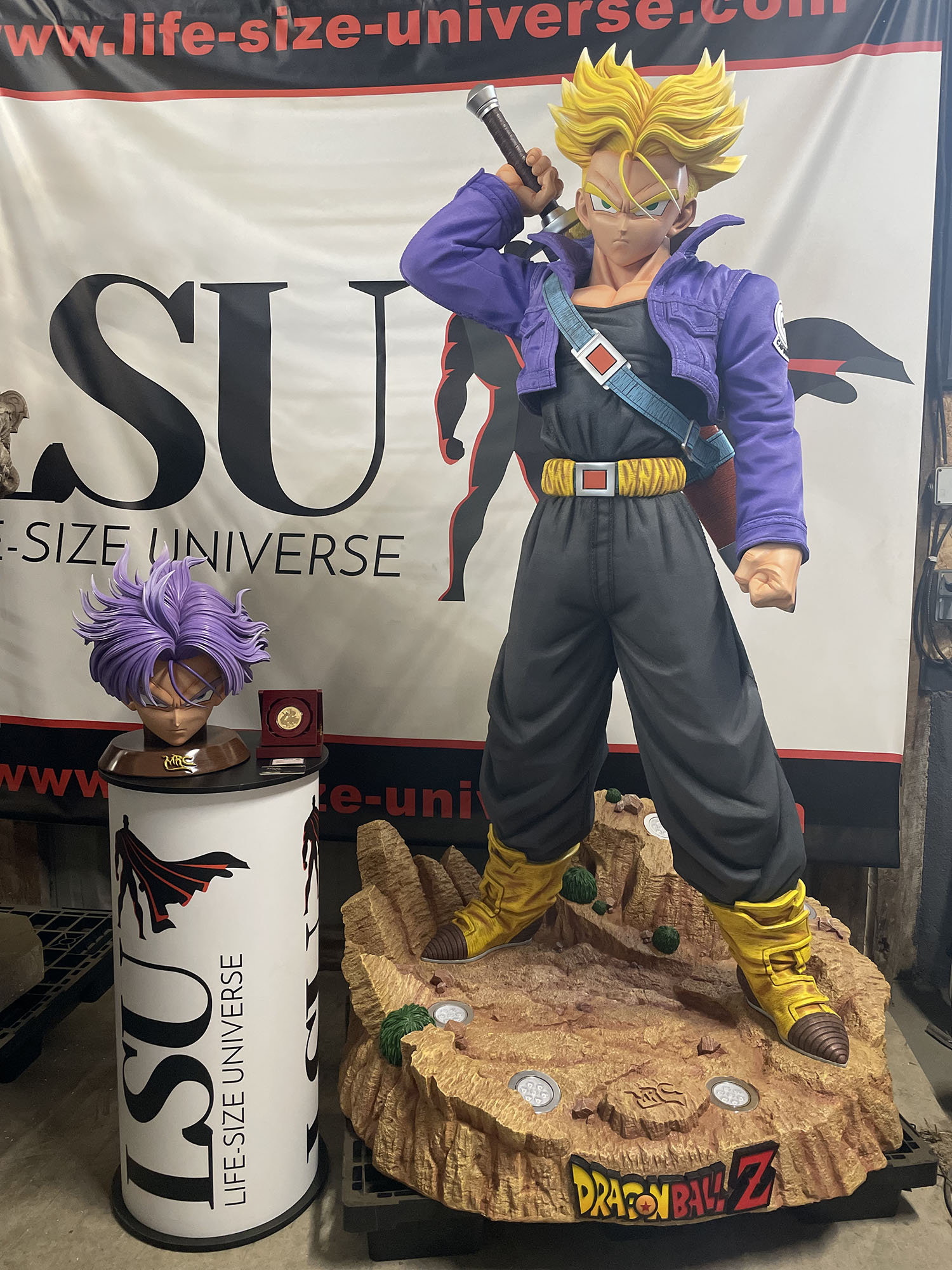 Trunks - Estatuas de Resina - El Mundo de Eli