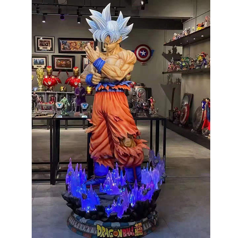 Goku Ultra Instinto - Estatuas de Resina - El Mundo de Eli